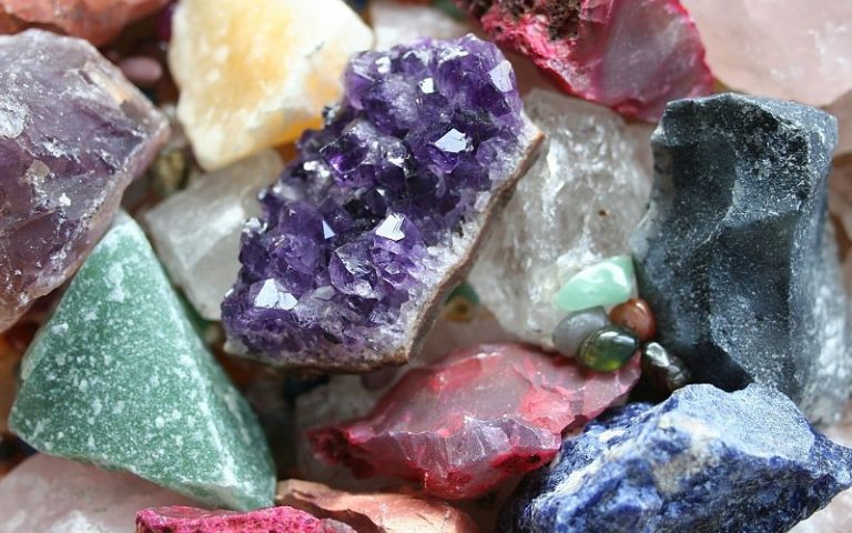 El origen de los minerales de la Tierra – Minerales mágicos